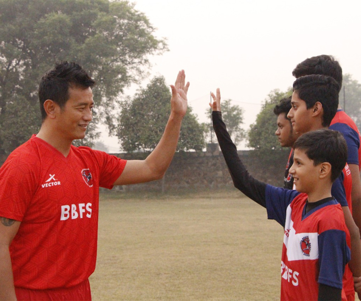 Breaking the Mould: How Players of All Sizes Excel in Football
